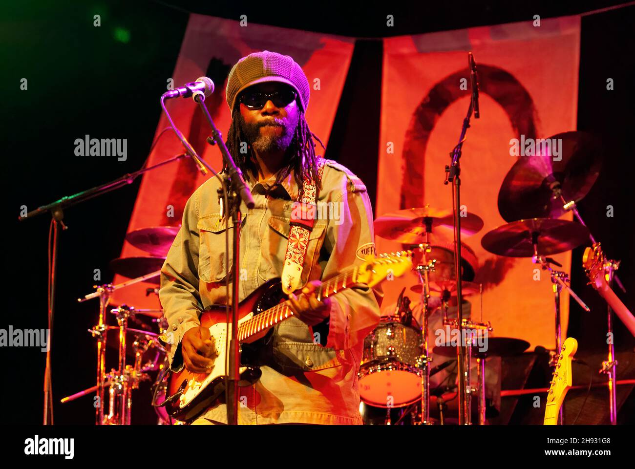 Jamaican musician guitarist hi-res stock photography and images - Alamy