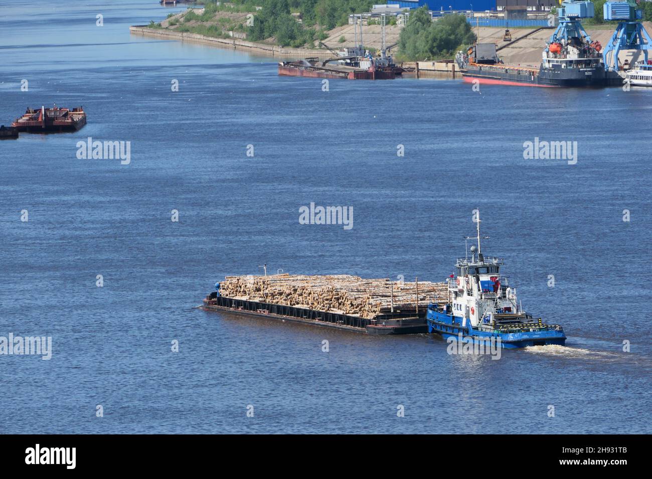 Logs cargo hi-res stock photography and images - Alamy