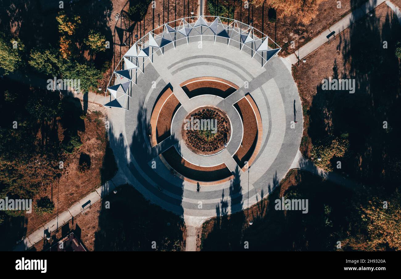 Top view park walking hi-res stock photography and images - Alamy