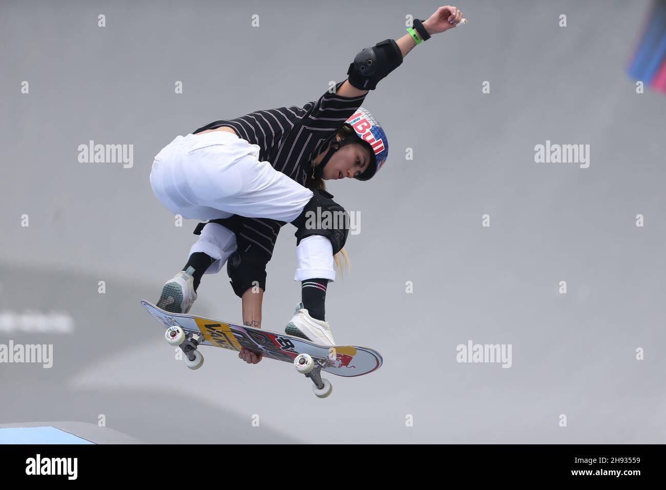 Asp open hi-res stock photography and images - Alamy