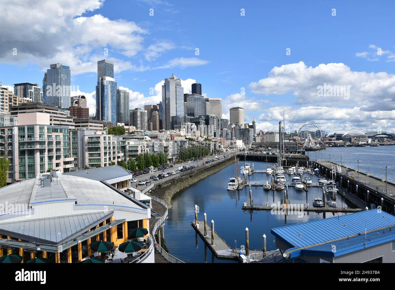The Seattle waterfront skyline Stock Photo - Alamy