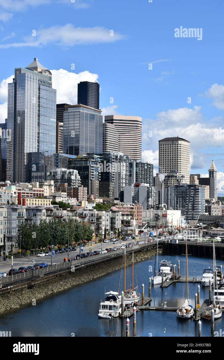The Seattle waterfront skyline Stock Photo - Alamy