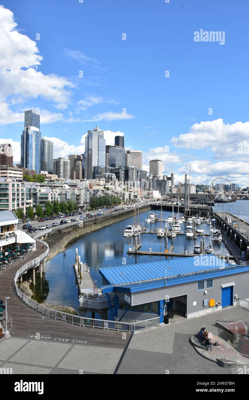 The Seattle waterfront skyline Stock Photo - Alamy