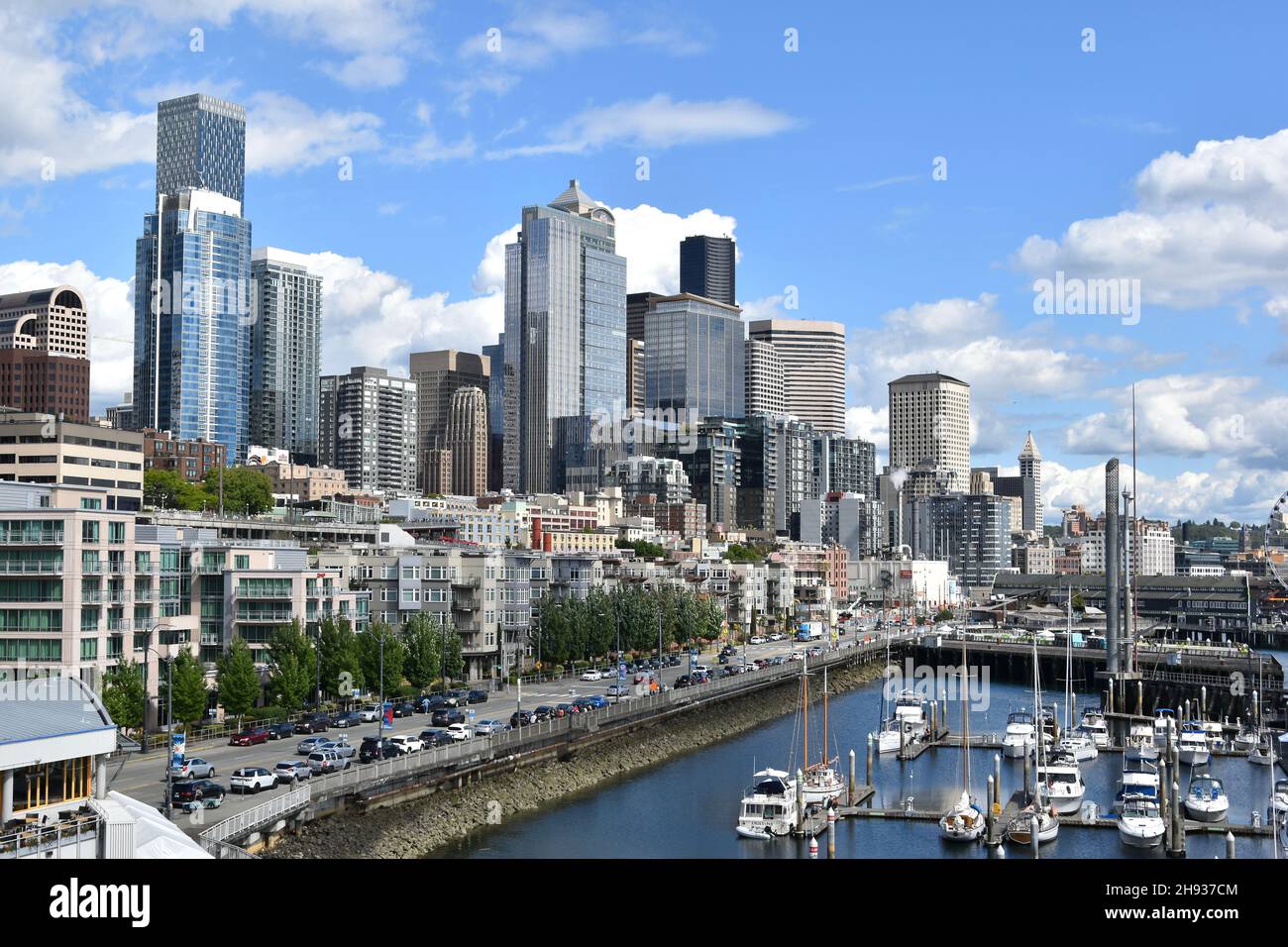The Seattle waterfront skyline Stock Photo - Alamy