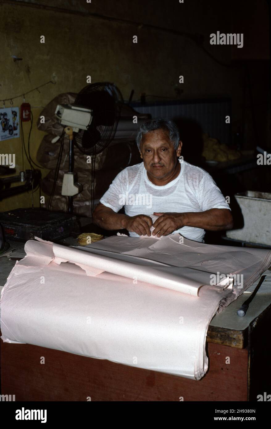 Merida tortilla bakery hi-res stock photography and images - Alamy