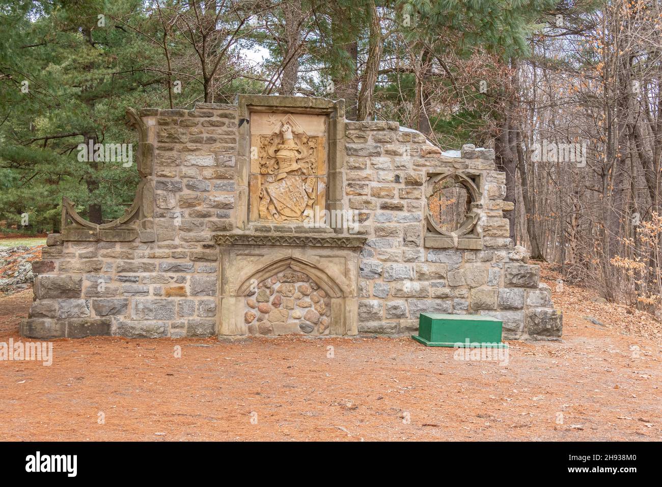 Waterfalls trail and Abbey Ruins Gatineau Quebec Canada Stock Photo - Alamy