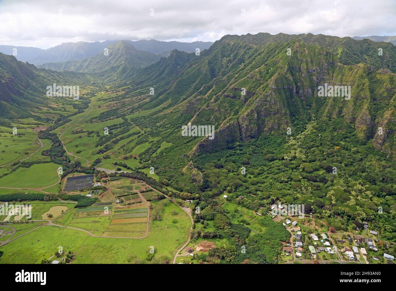 Ka’a’awa valley hi-res stock photography and images - Alamy