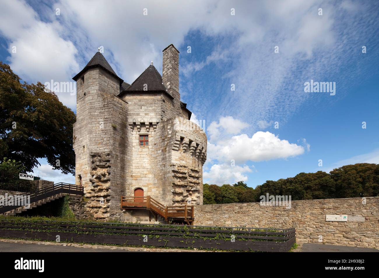 Connetable Tower, Ramparts of Vannes, Brittany, France Stock Photo - Alamy