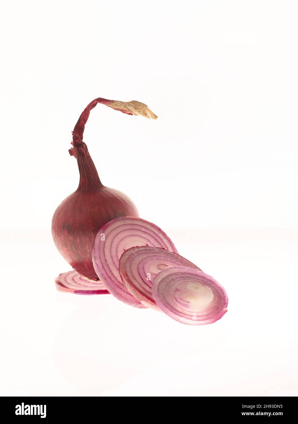 Clean red onion,Allium cepa, food still life in close up Stock Photo ...