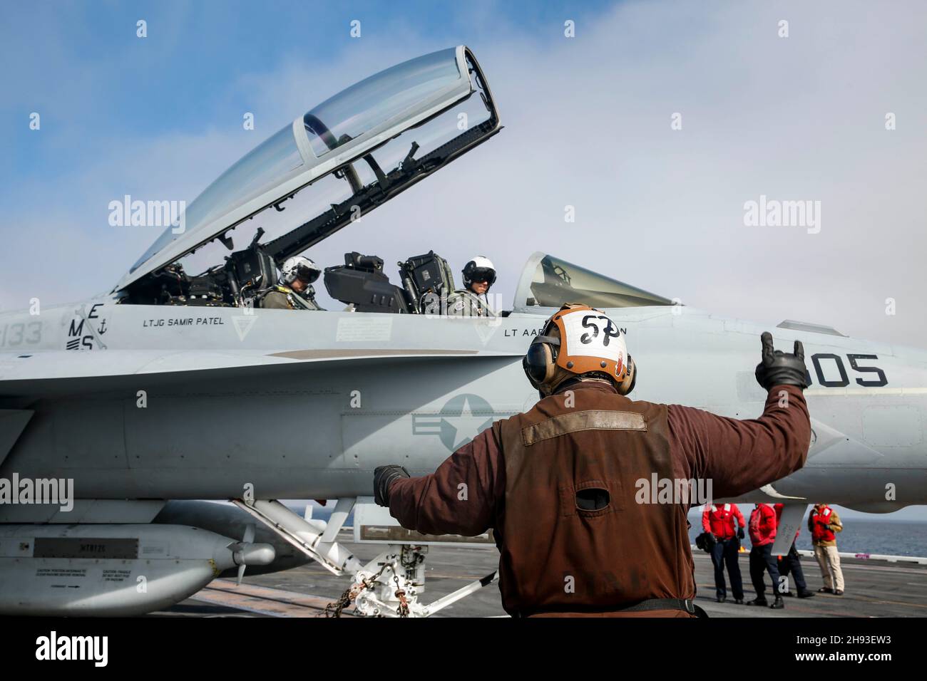 PACIFIC OCEAN (Nov. 10, 2021) Aviation Electrician's Mate Airman Terran ...