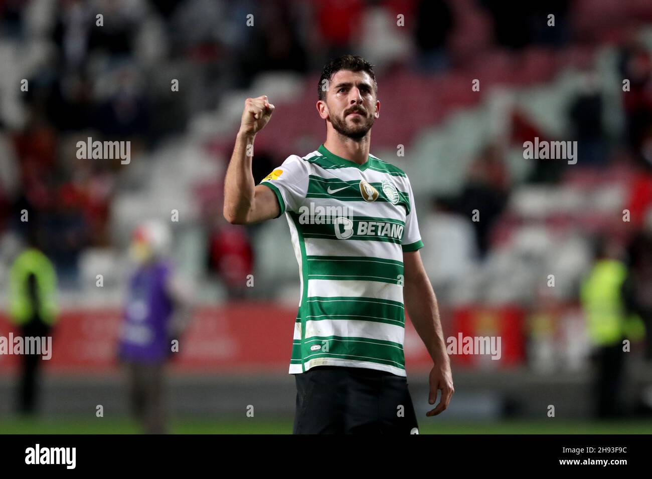 Paulinho sporting cp hi-res stock photography and images - Alamy