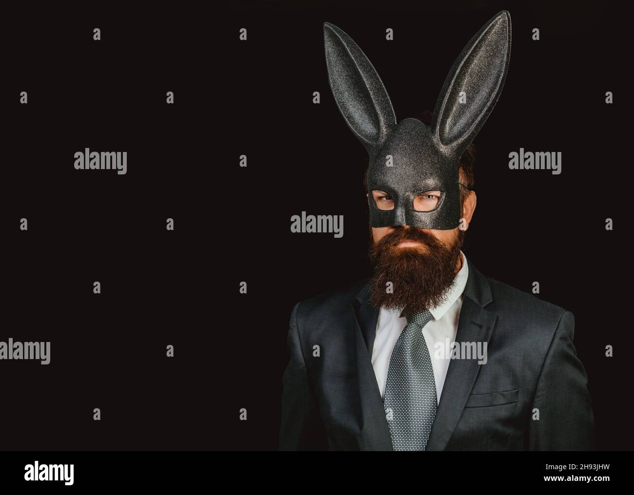 Angry rabbit hi-res stock photography and images - Alamy