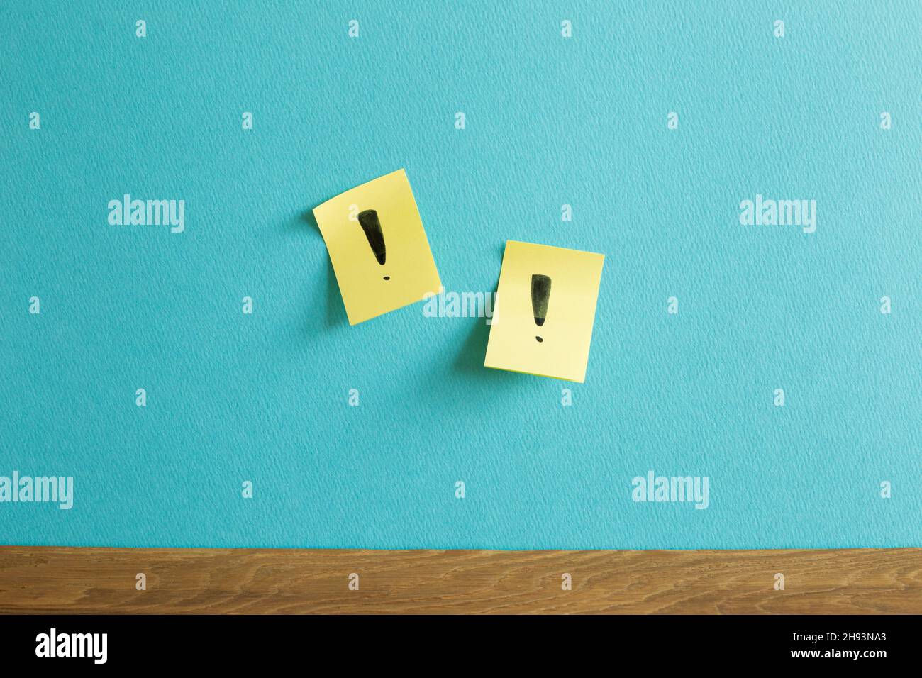 Sticky notepad exclamation mark hi-res stock photography and images - Alamy