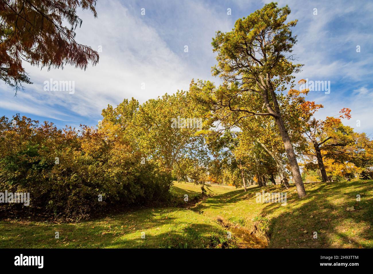 Beautiful fall color of the Will Rogers Gardens at Oklahoma Stock Photo ...