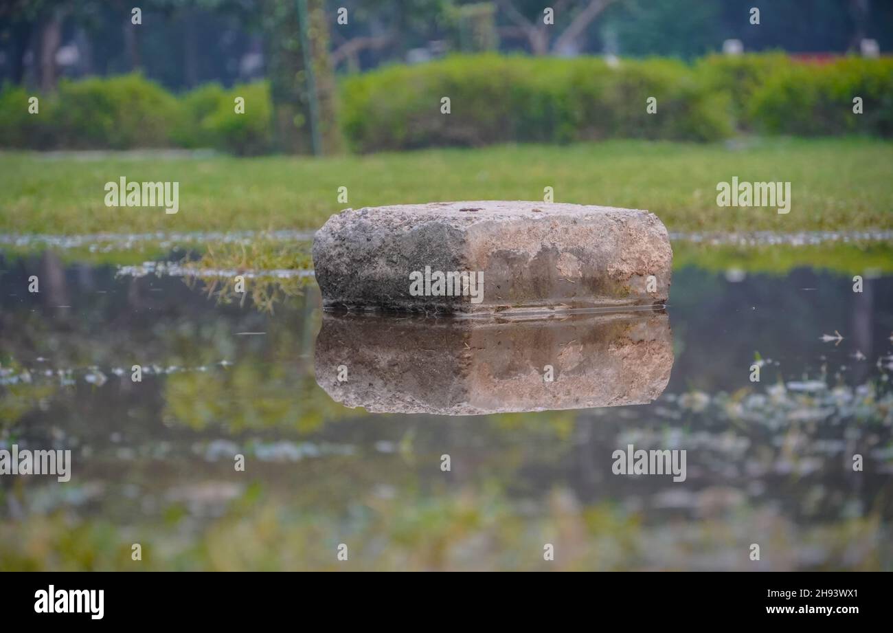 River rock rocks texture stream water background clear beautiful hi-res ...