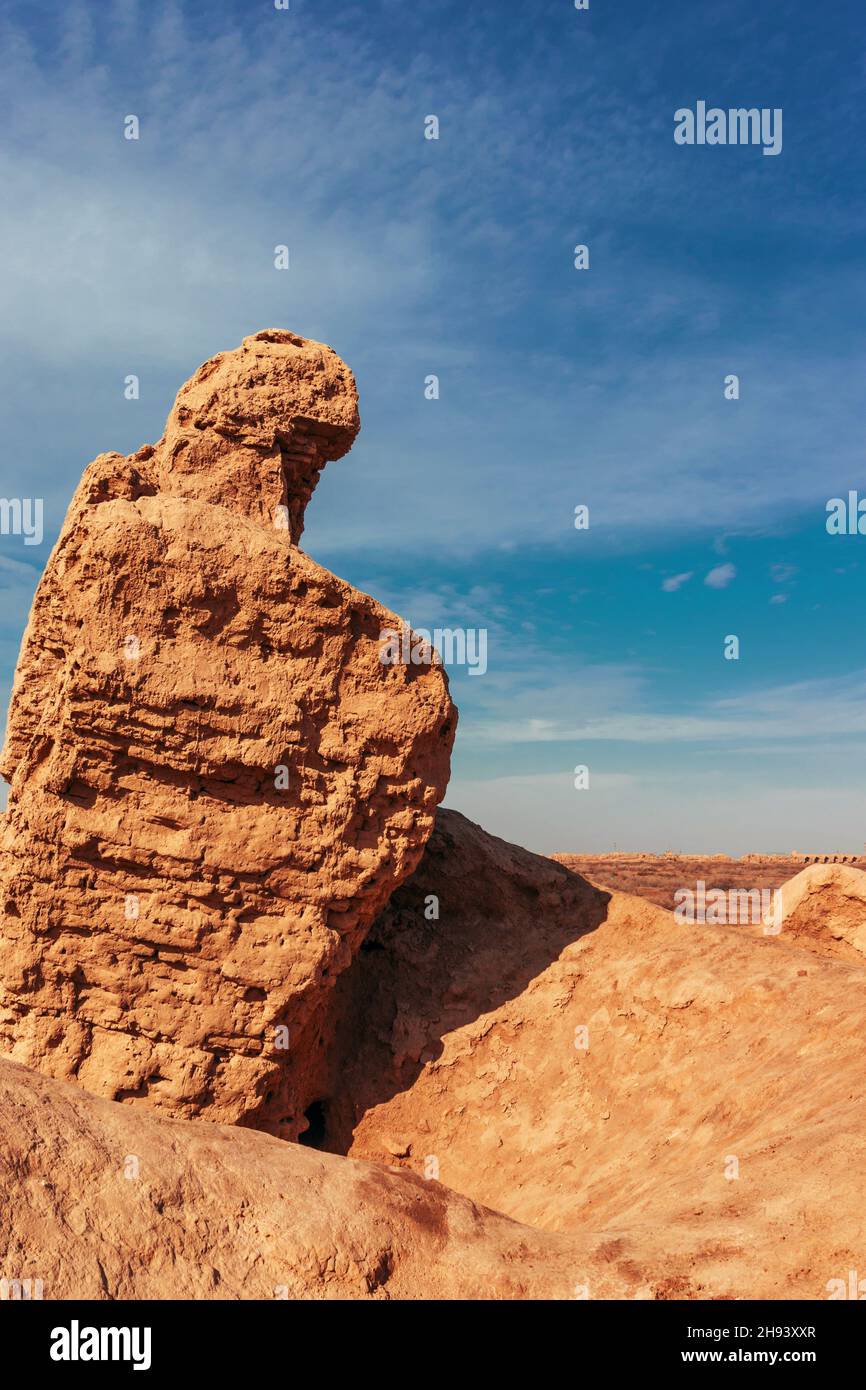 Collapsed sand castle hi-res stock photography and images - Alamy