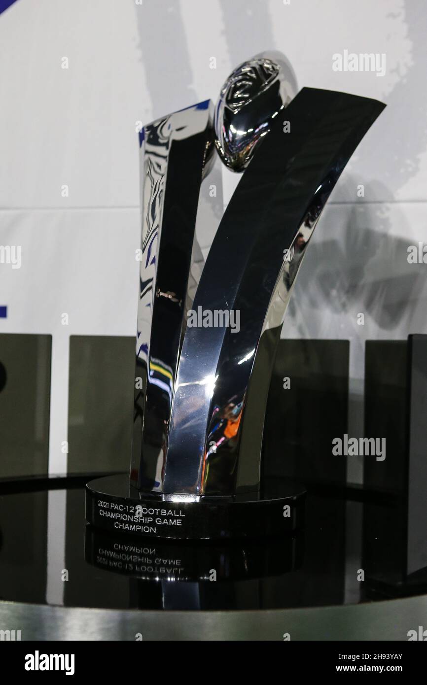 Las Vegas, NV, USA. 03rd Dec, 2021. The PAC-12 trophy rests on a ...