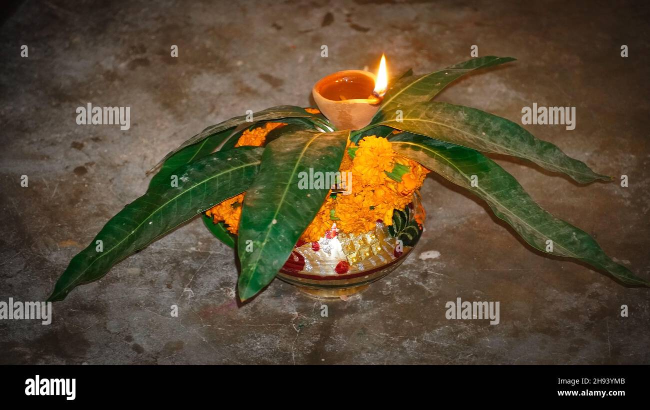 Hinduism culture hi-res stock photography and images - Alamy