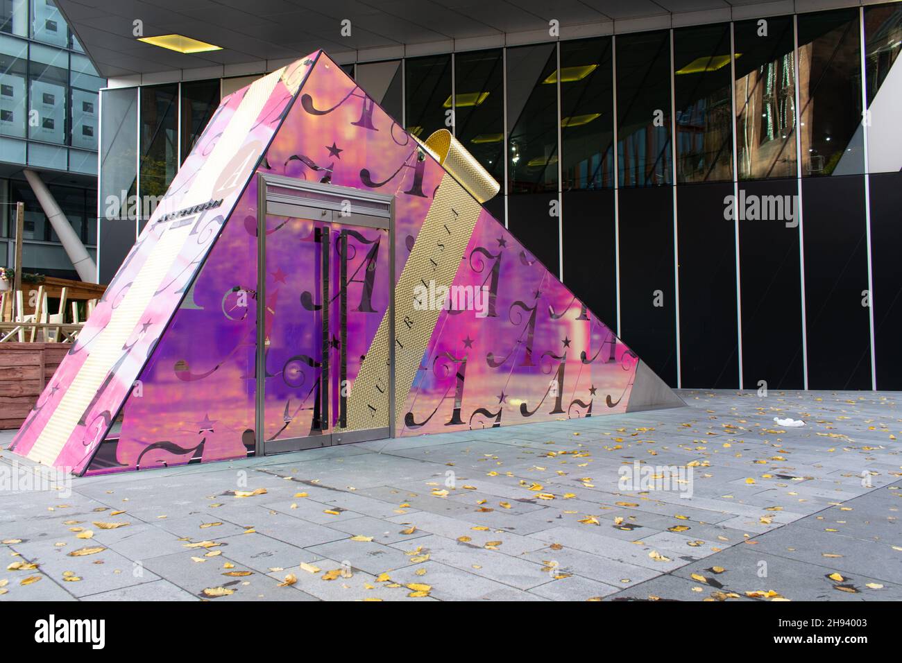 Australasia restaurant manchester hi-res stock photography and images ...