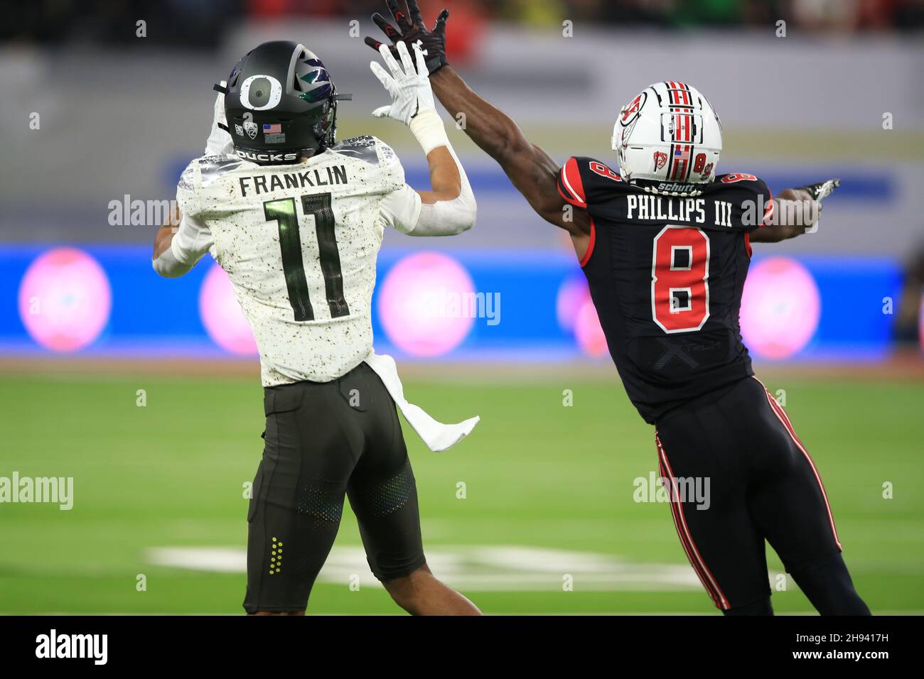 Pac-12 Championship Game: Oregon Ducks vs. Utah Utes Stock Photo - Alamy
