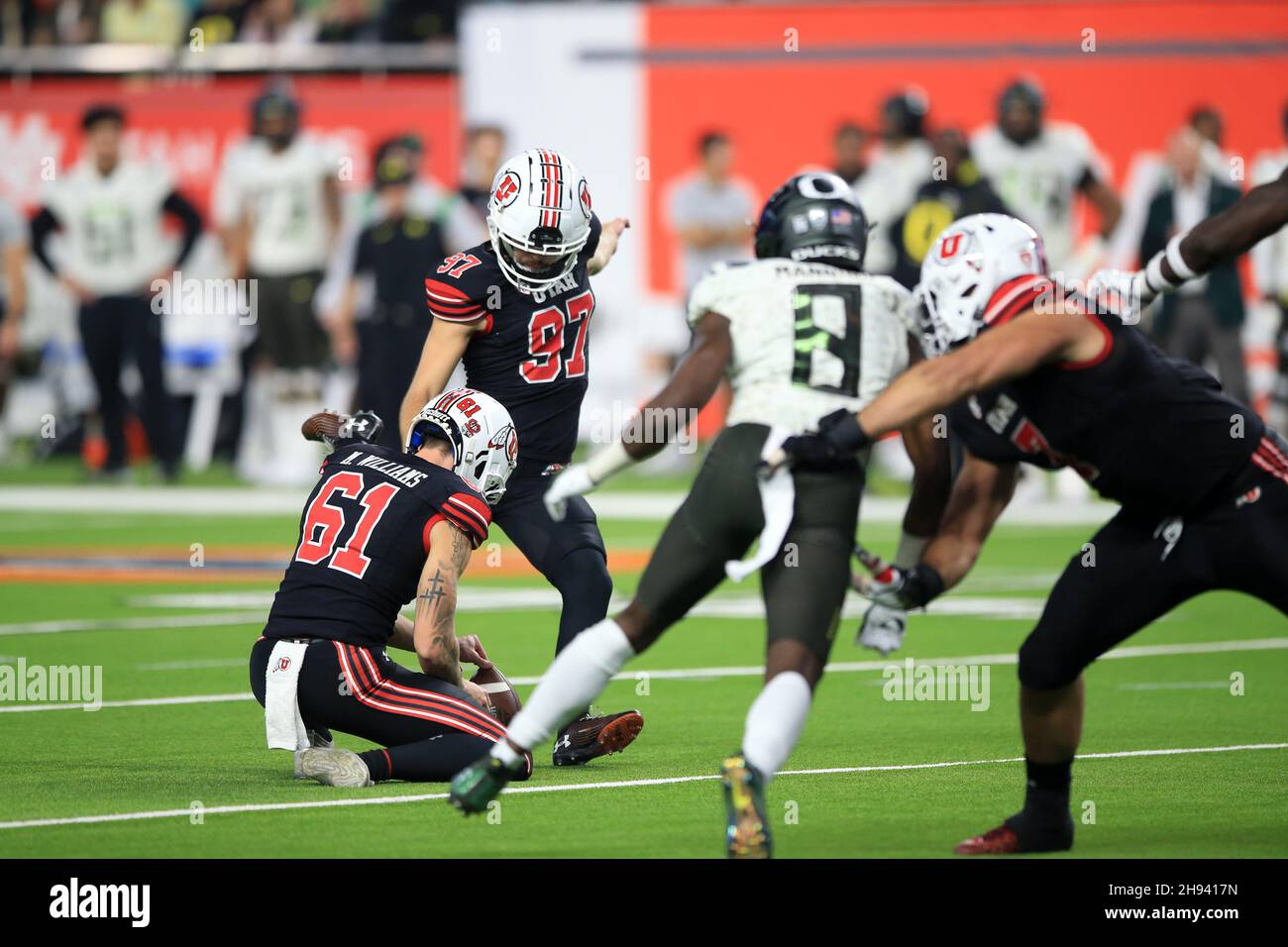 Pac-12 Championship Game: Oregon Ducks vs. Utah Utes Stock Photo - Alamy