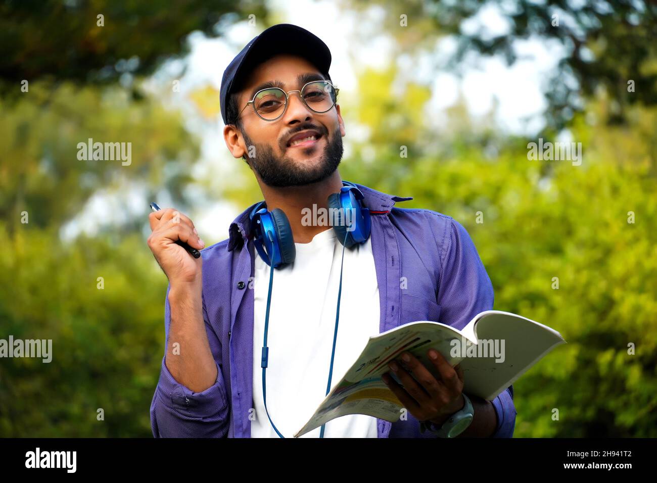 Students writing collage hi-res stock photography and images - Alamy