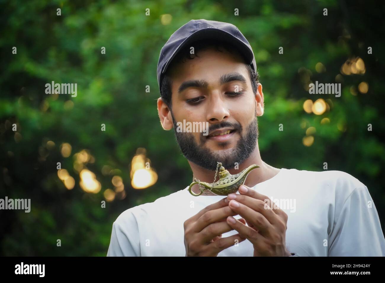 Magic lantern picture hi-res stock photography and images - Alamy