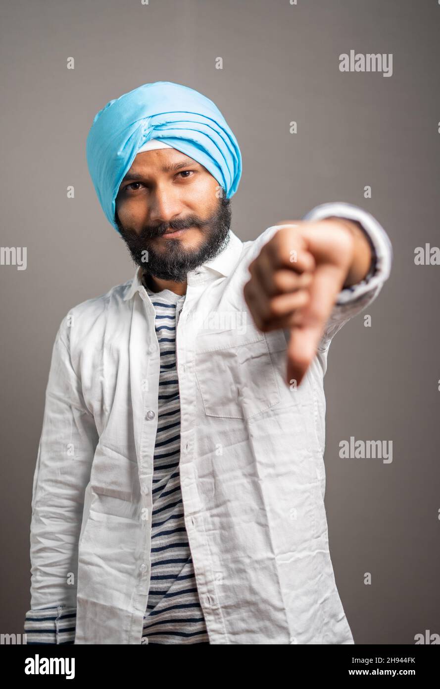 Disappointment gesture hi-res stock photography and images - Alamy