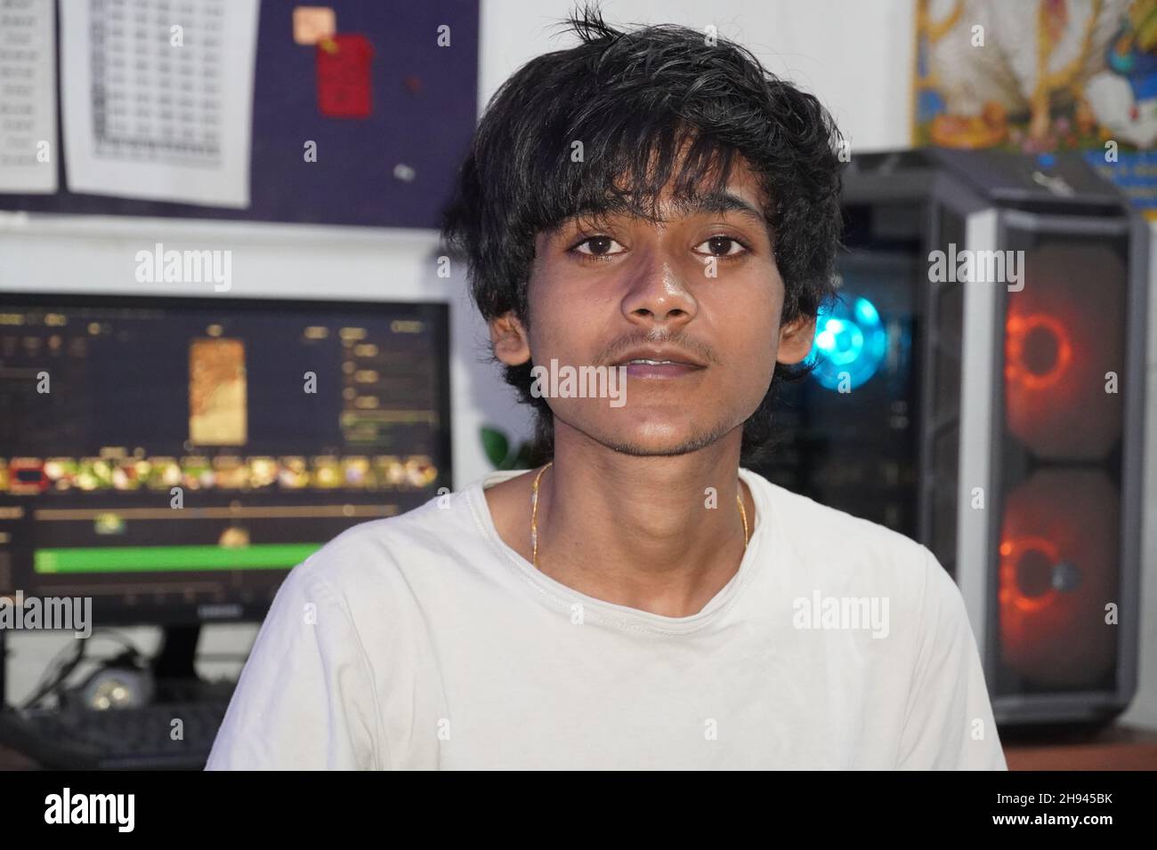 Young design media hi-res stock photography and images - Alamy