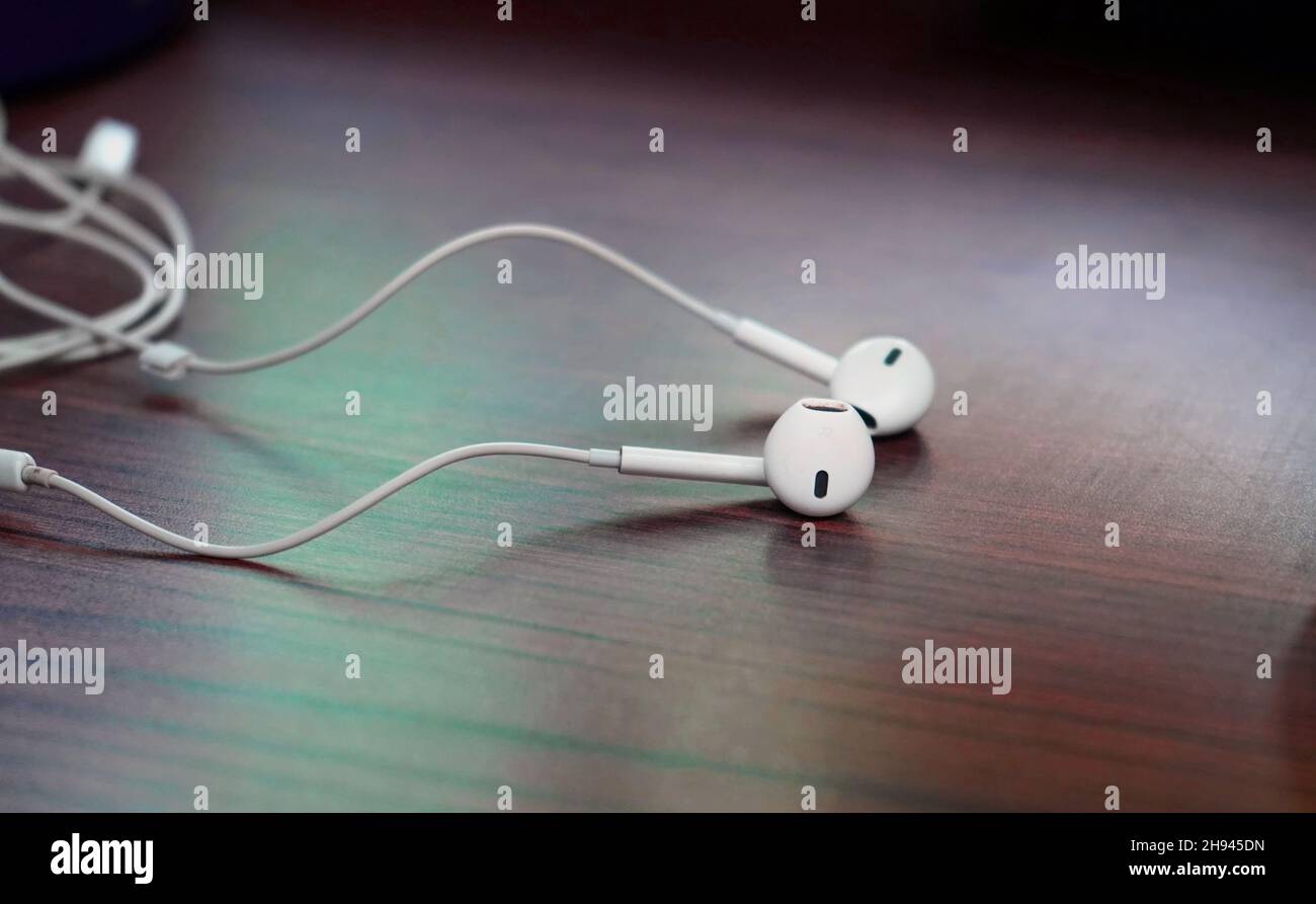 Modern radio on table hi-res stock photography and images - Alamy