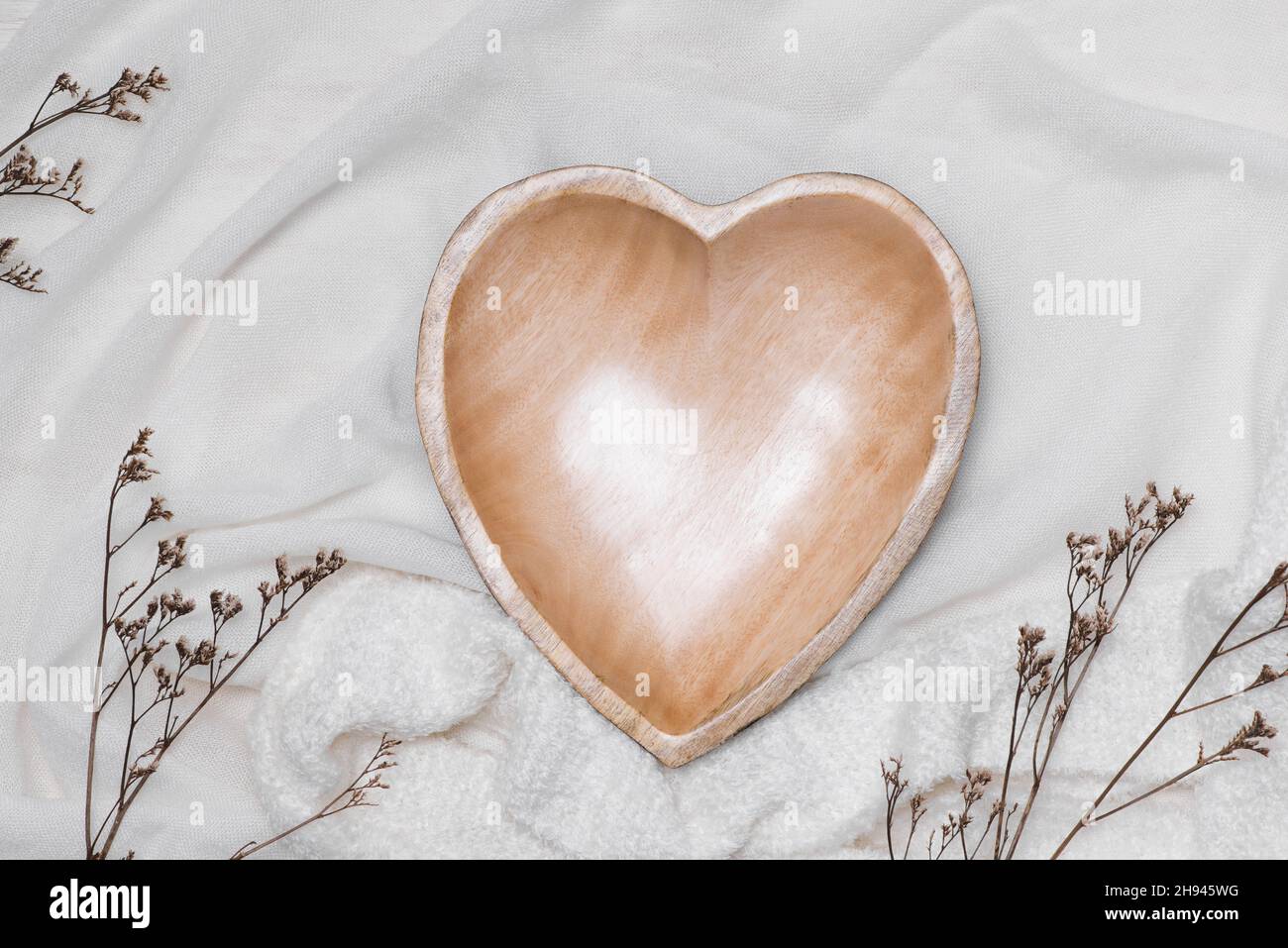 Wooden dining table from above hi-res stock photography and images - Alamy