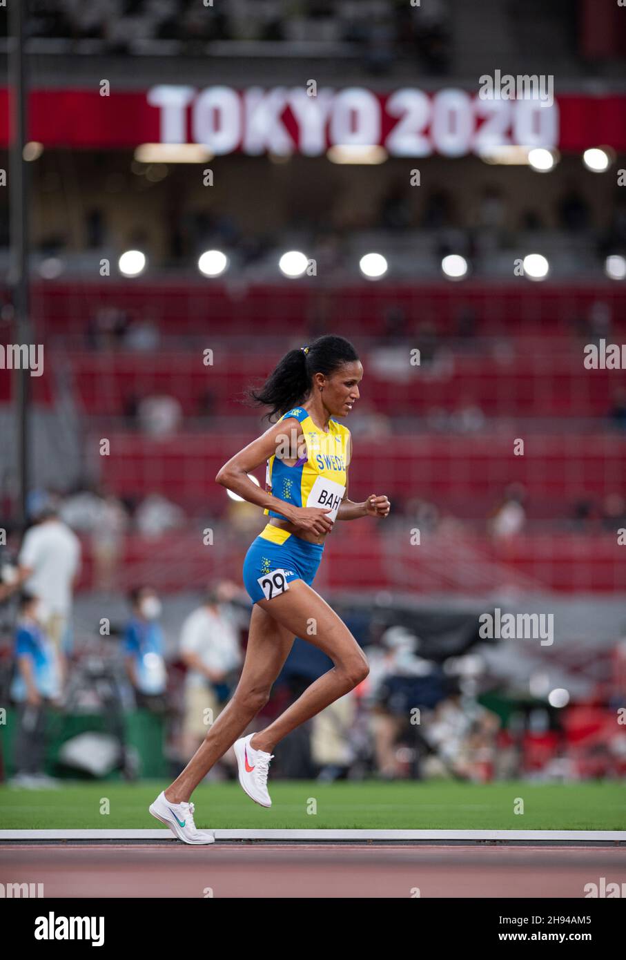 Meraf Bahta competing in the 10,000 meters of the 2020 Tokyo Olympics ...