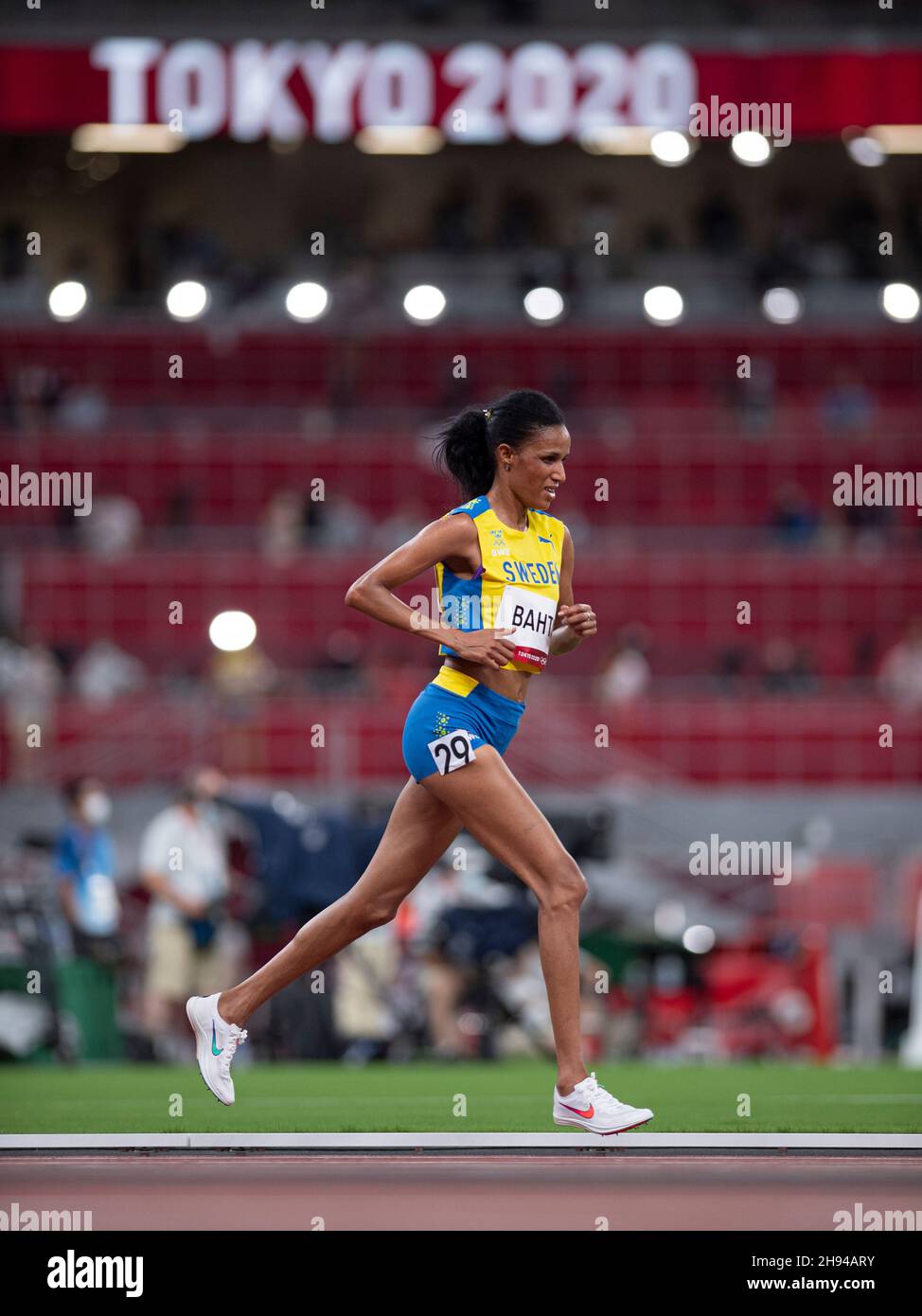 Meraf Bahta competing in the 10,000 meters of the 2020 Tokyo Olympics ...