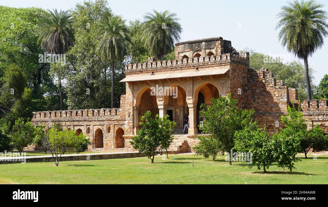 Humayun building hi-res stock photography and images - Alamy