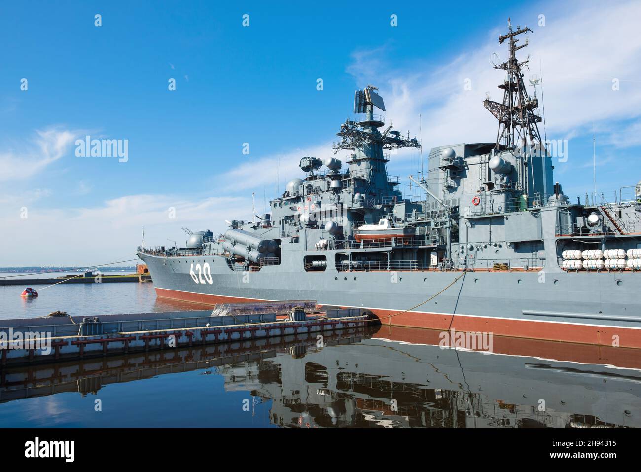Soviet warship soviet destroyer hi-res stock photography and images - Alamy