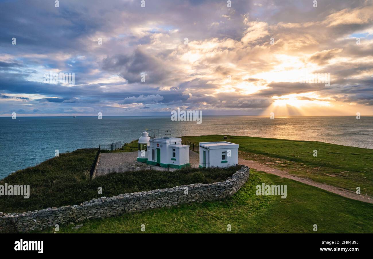 SUNRISE over BERRY HEAD LIGHTHOUSE, Brixham, Torbay, Devon, England ...
