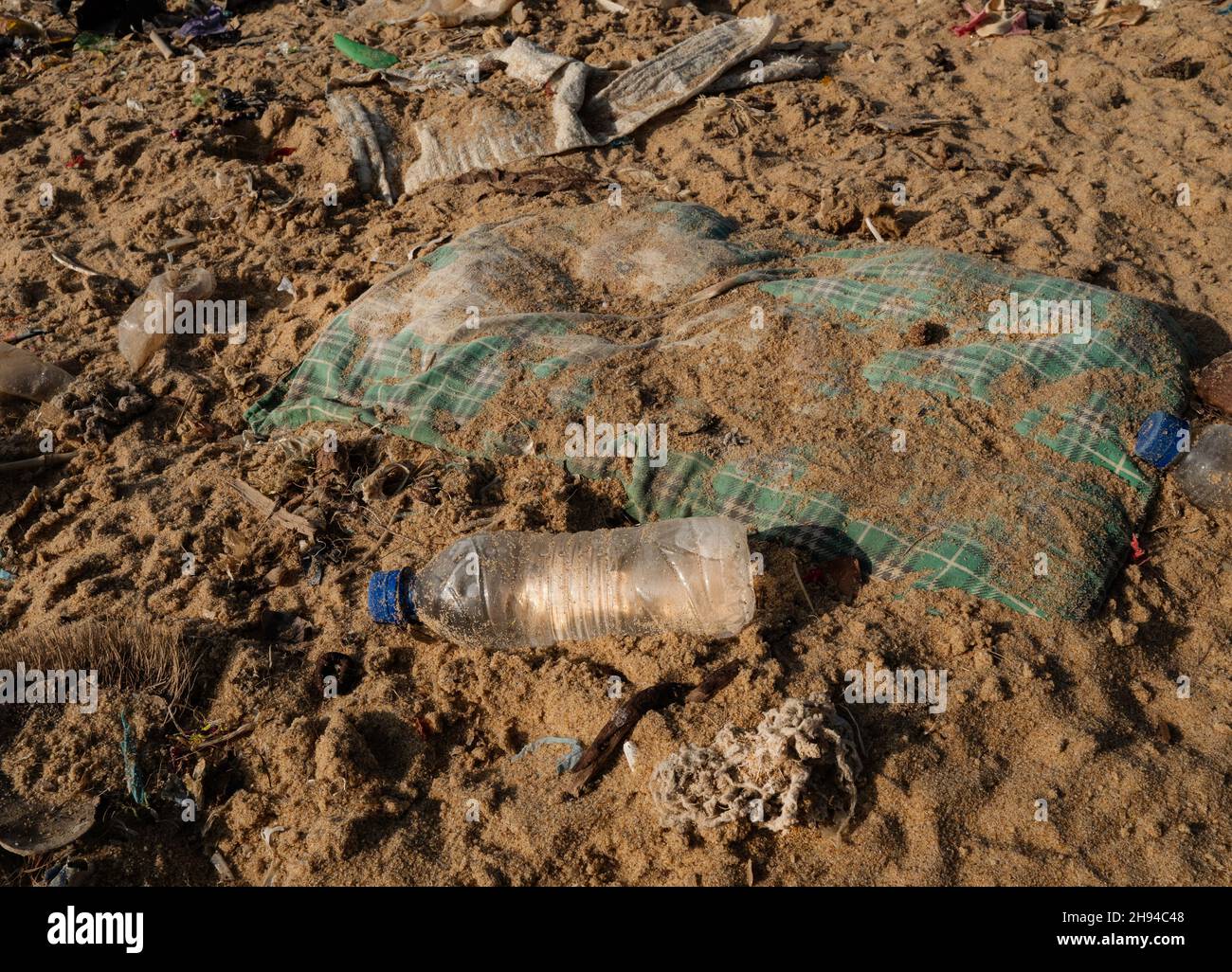 Beach of Sri Lanka is polluted with garbage Stock Photo - Alamy