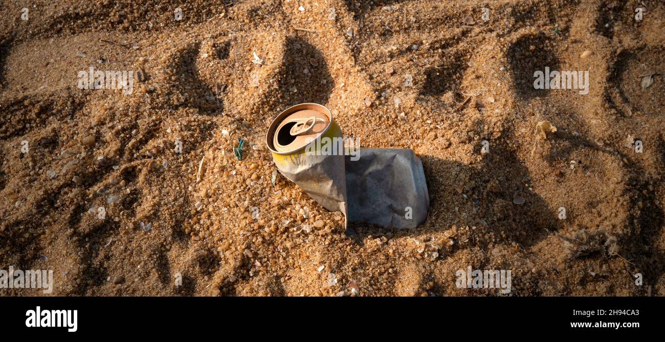 Beach of Sri Lanka is polluted with garbage Stock Photo - Alamy