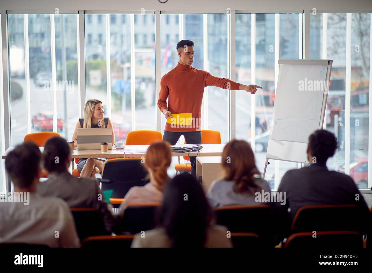 Group presentation symposium hi-res stock photography and images - Alamy