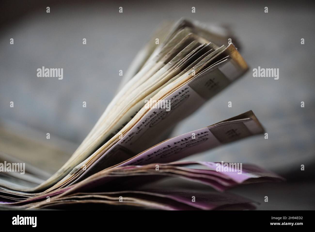 2000 rupee note hi-res stock photography and images - Alamy