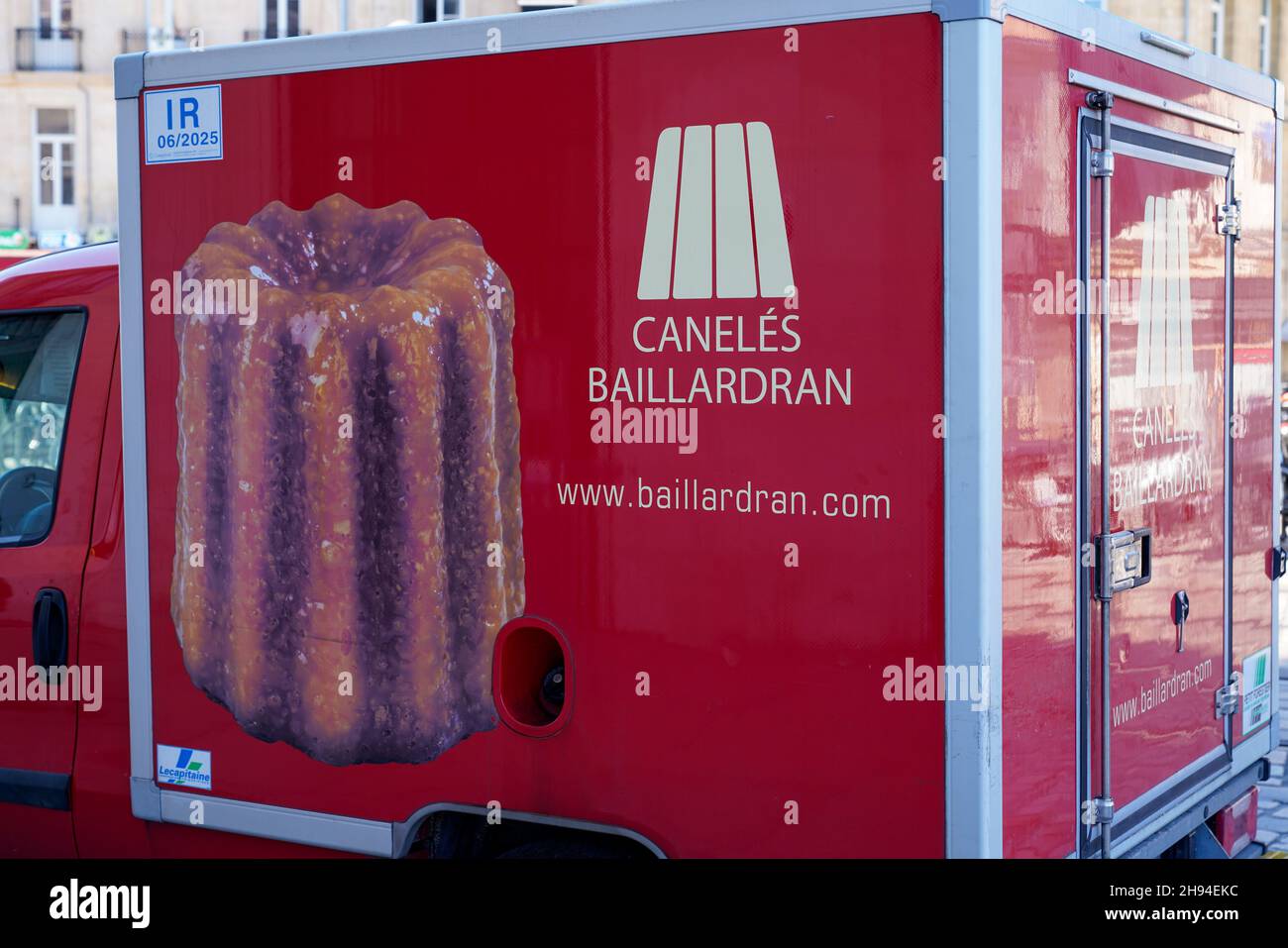 Bordeaux , Aquitaine France - 10 25 2021 : Baillardran caneles brand ...