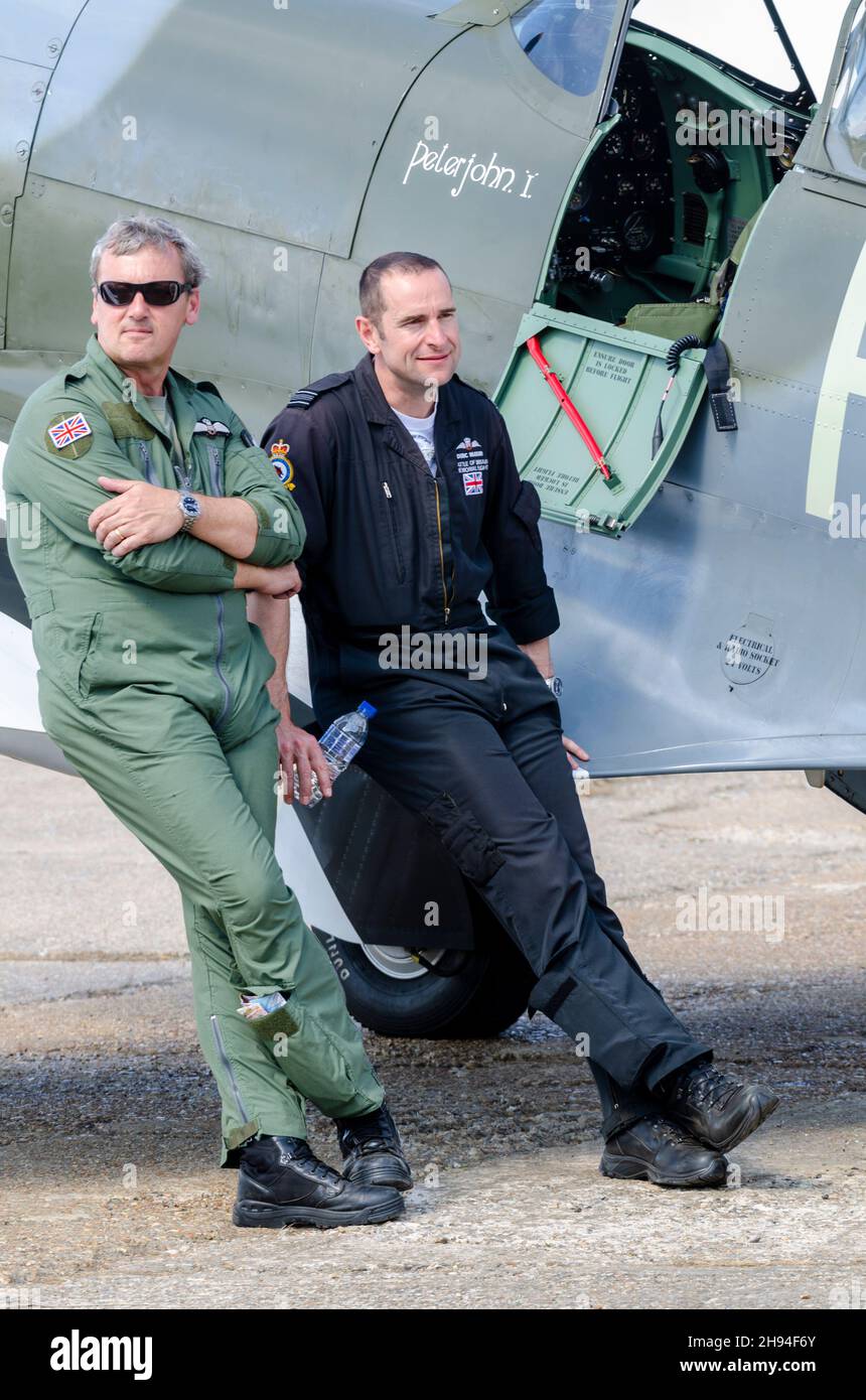 Ww2 raf pilot cockpit hi-res stock photography and images - Alamy