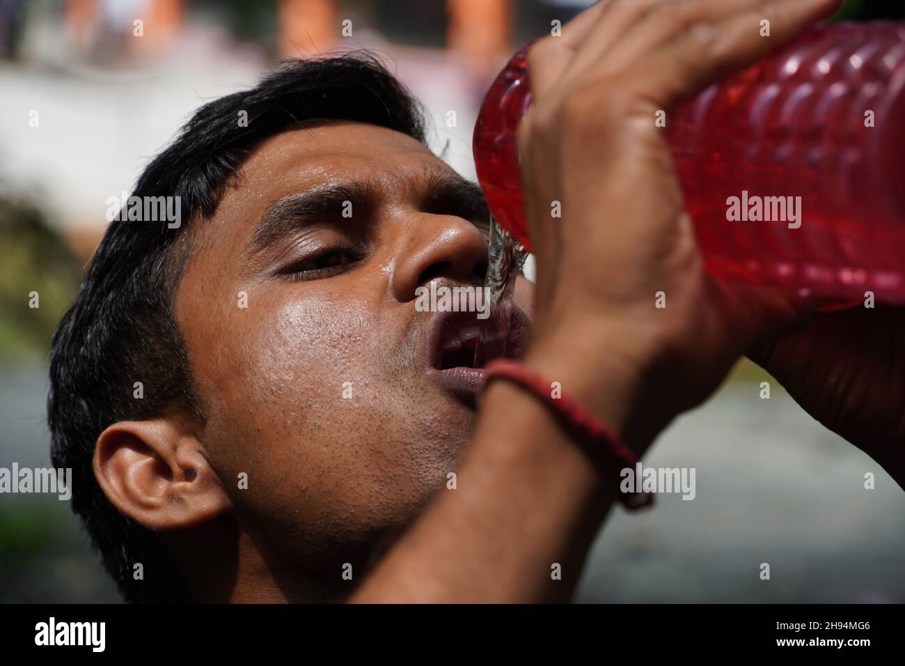 Sport thirsty man glass hi-res stock photography and images - Alamy
