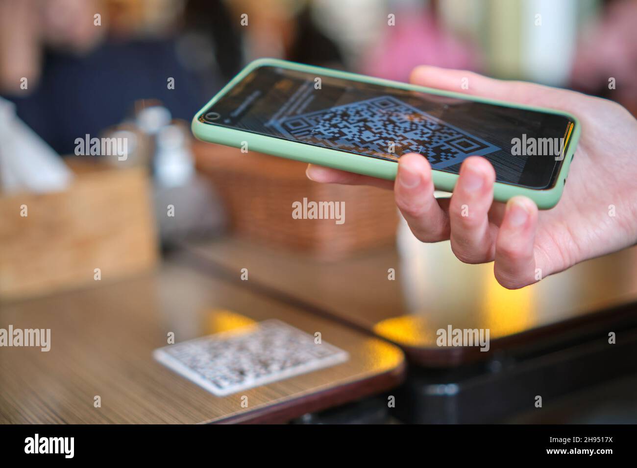 Scanning barcode drink hi-res stock photography and images - Alamy