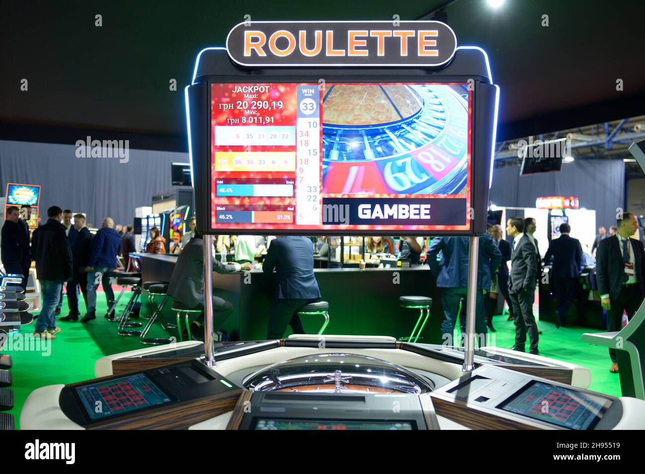 Roulette tables hi-res stock photography and images - Alamy