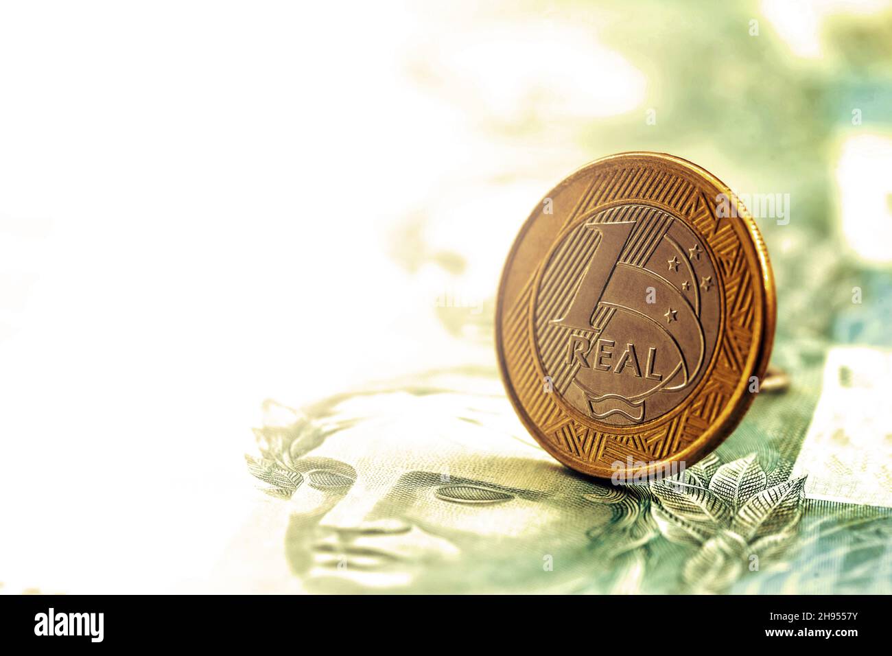 Brazil real banknote hi-res stock photography and images - Alamy