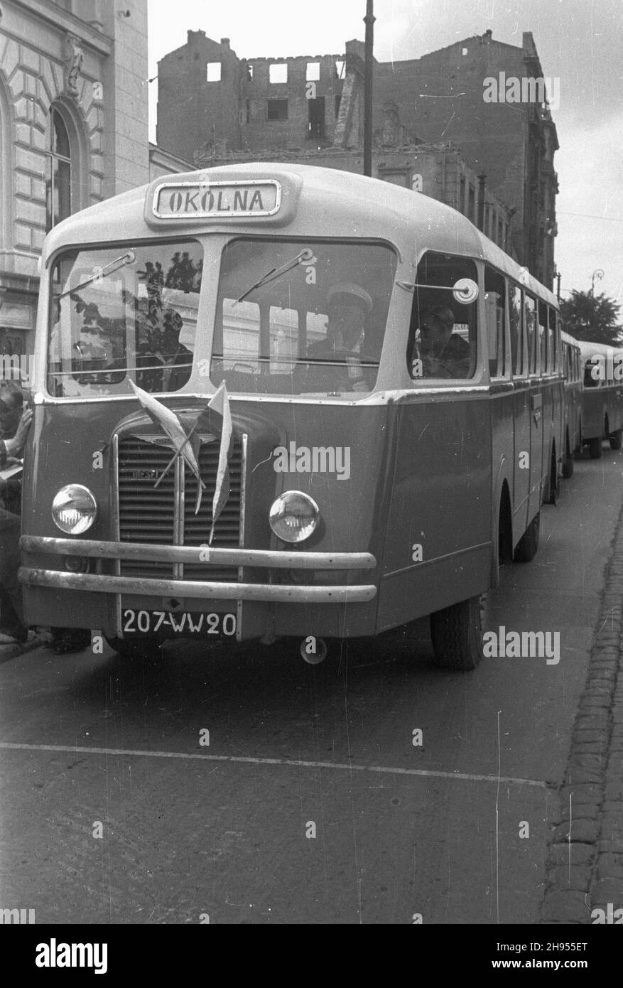 Warszawa, 1947-07-22. 22 lipca - Œwiêto Odrodzenia Polski. Nz. nowy ...