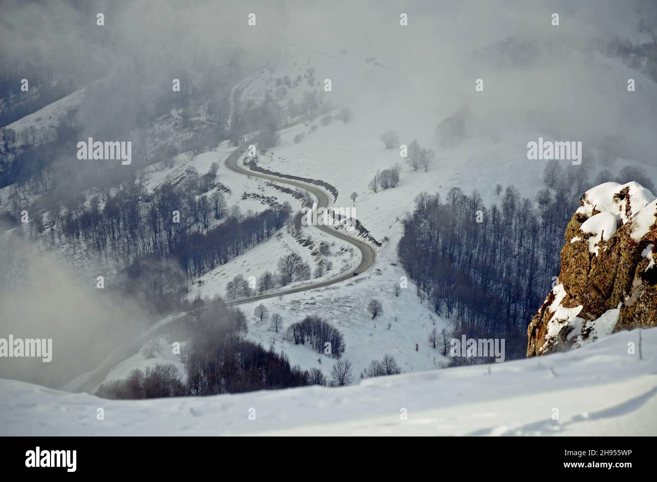 Skiing road in the mountains in Serbia Stock Photo - Alamy