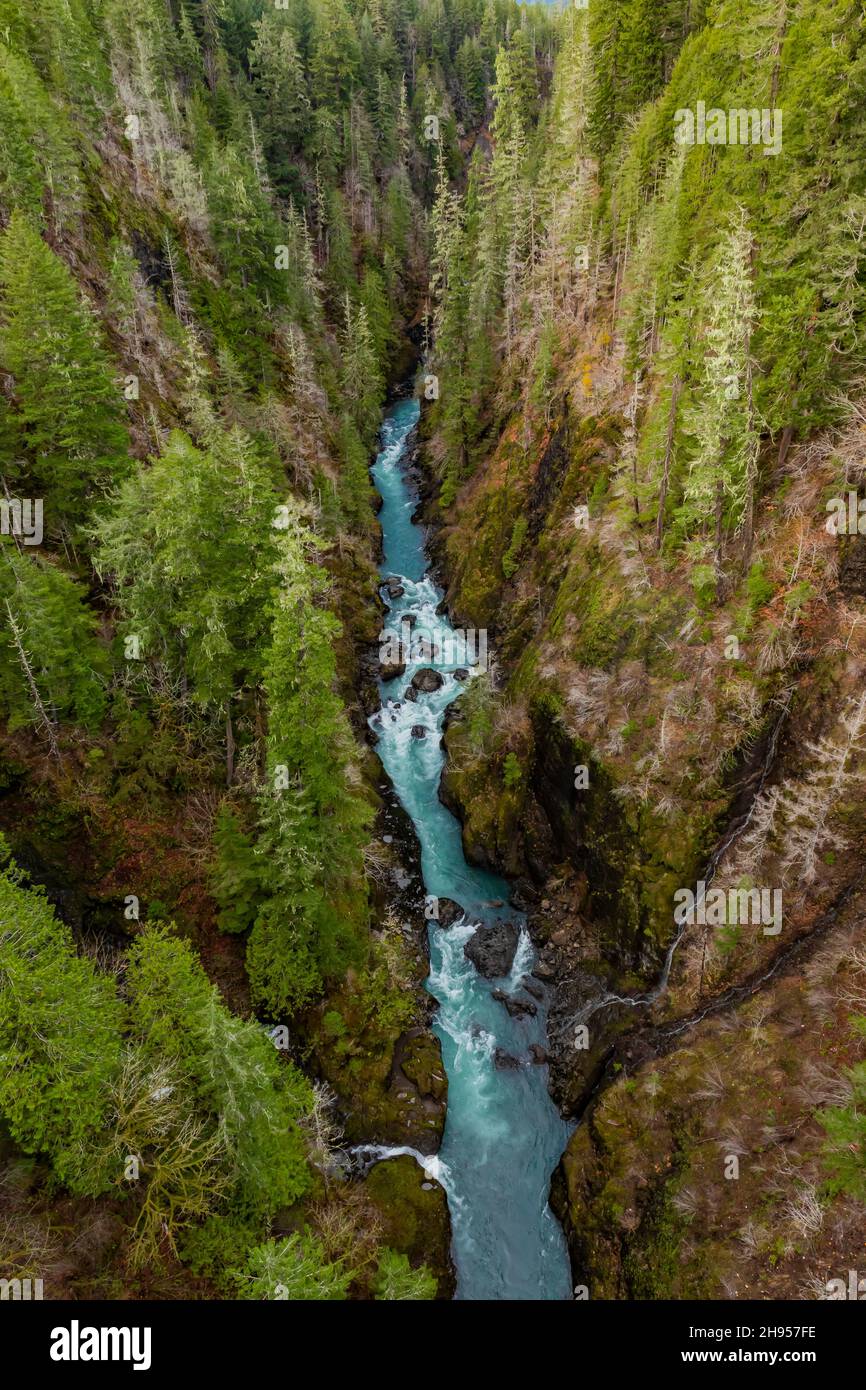 High truss bridge washington hi-res stock photography and images - Alamy