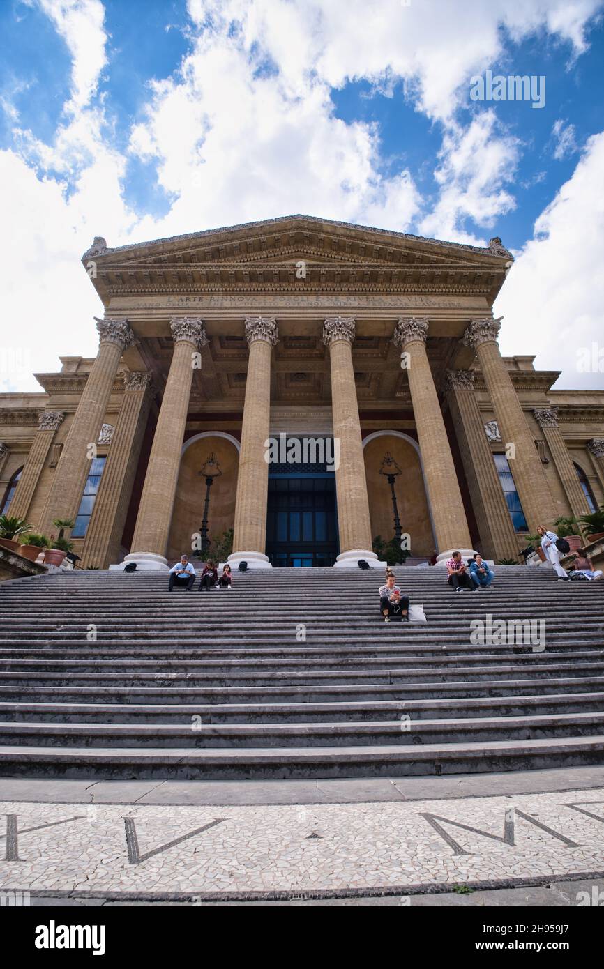 View of the facade of the Massimo theater in Palermo Stock Photo - Alamy